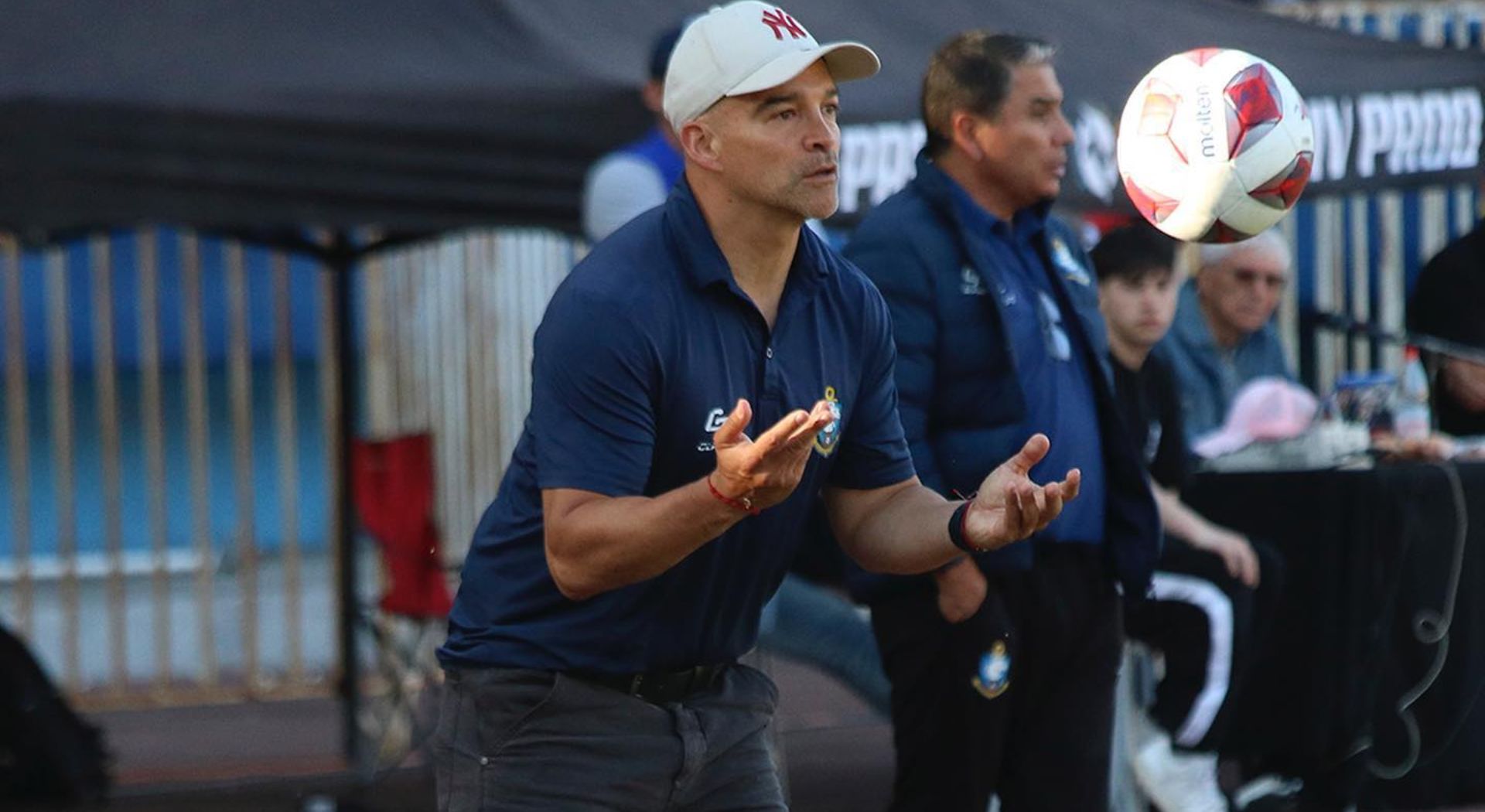 Cambios en el banquillo: Deportes Antofagasta confirma la salida de ...