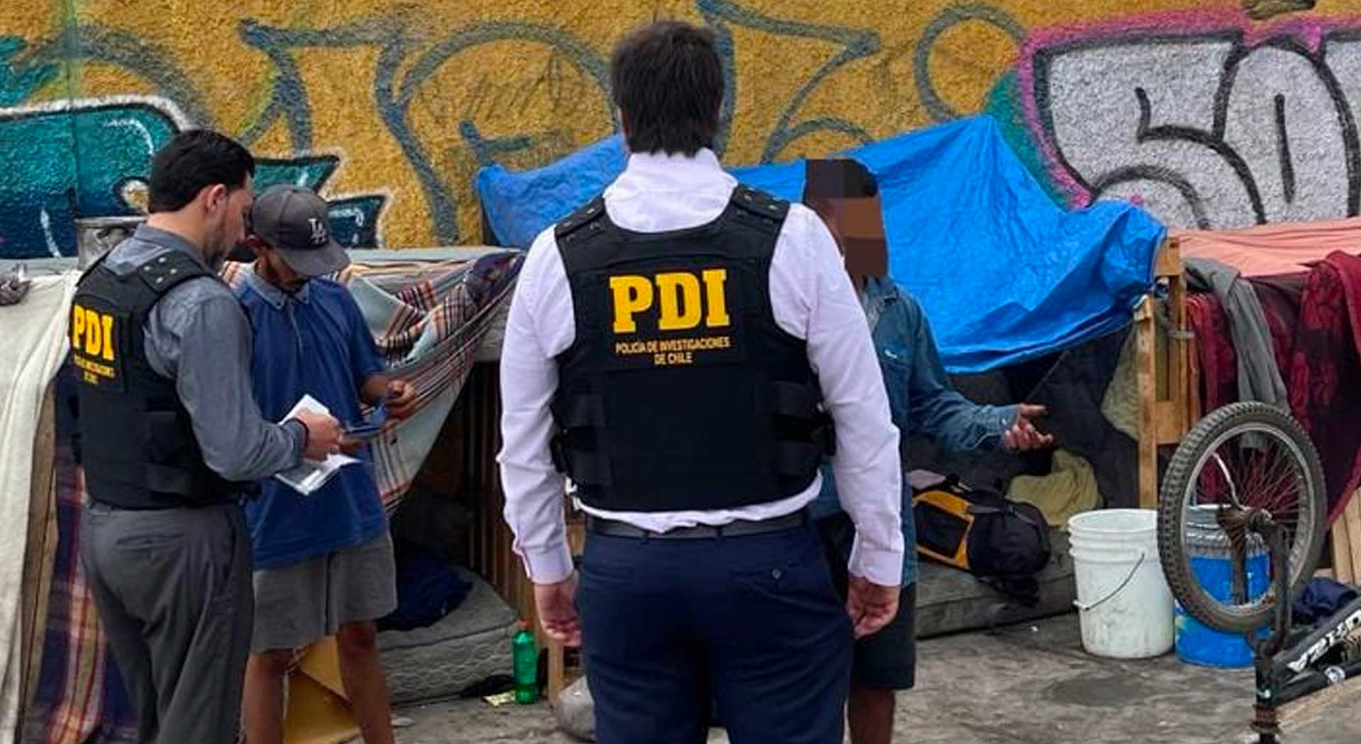 PDI realiza operativo de control a extranjeros en la costanera de Antofagasta - Timeline.cl