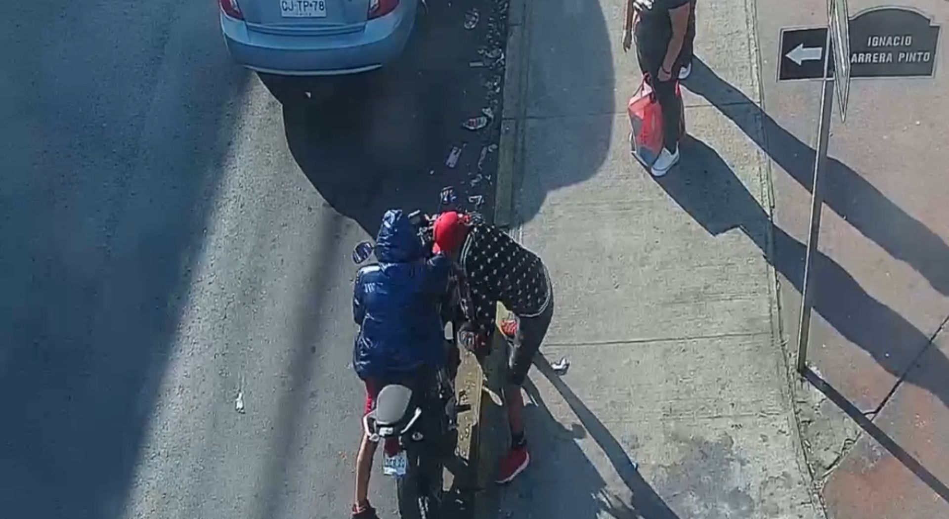 Video Cámaras Captan Robo De Motocicleta En El Sector Norte De 3773