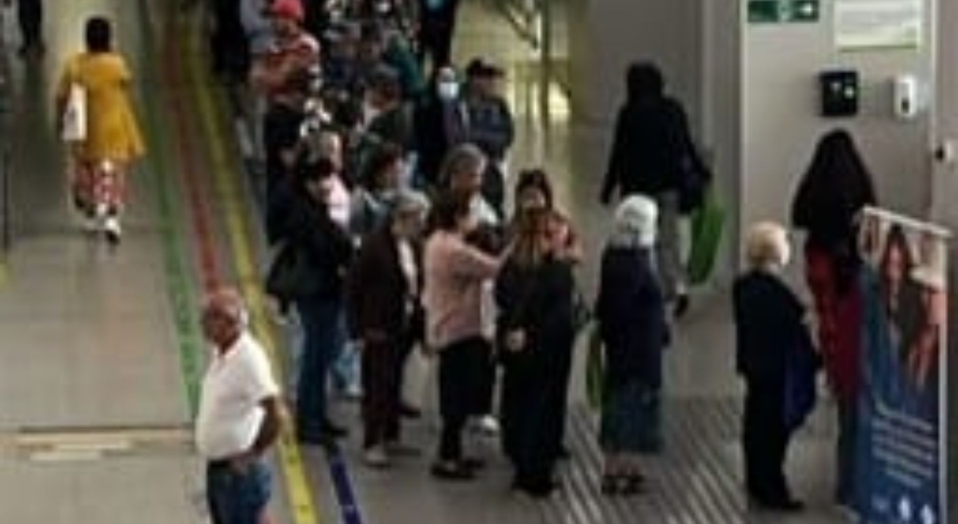 Adultos mayores realizaron largas filas en el Hospital de Antofagasta ...