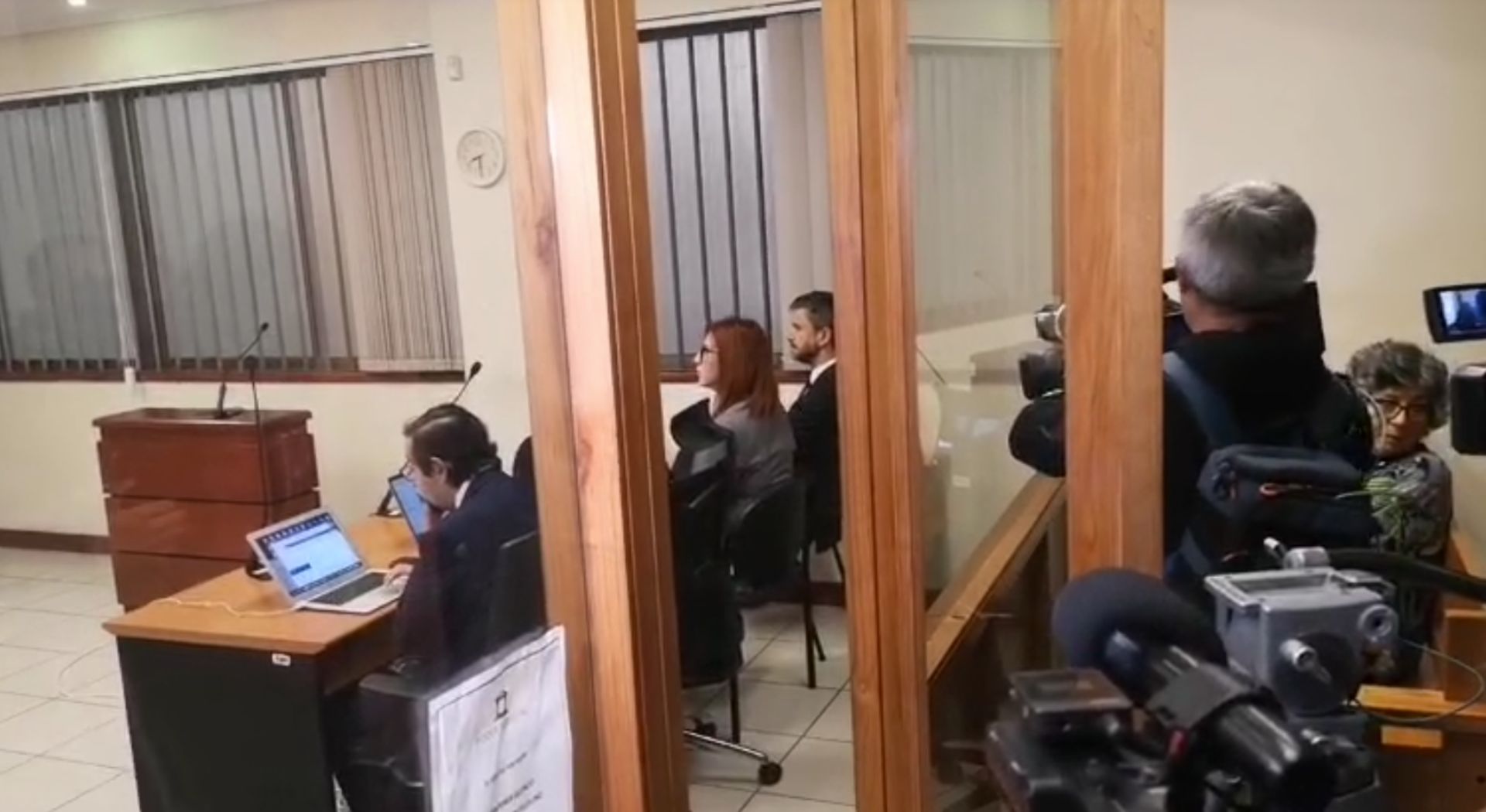 Comenzó audiencia de formalización de diputada Catalina Pérez por caso Democracia Viva - Timeline.cl