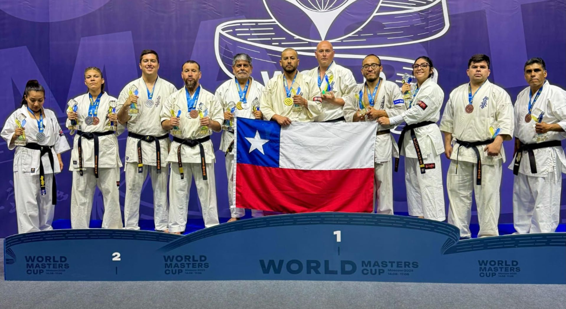 Karatecas de Antofagasta brillaron en Rusia y consiguieron cuatro ...