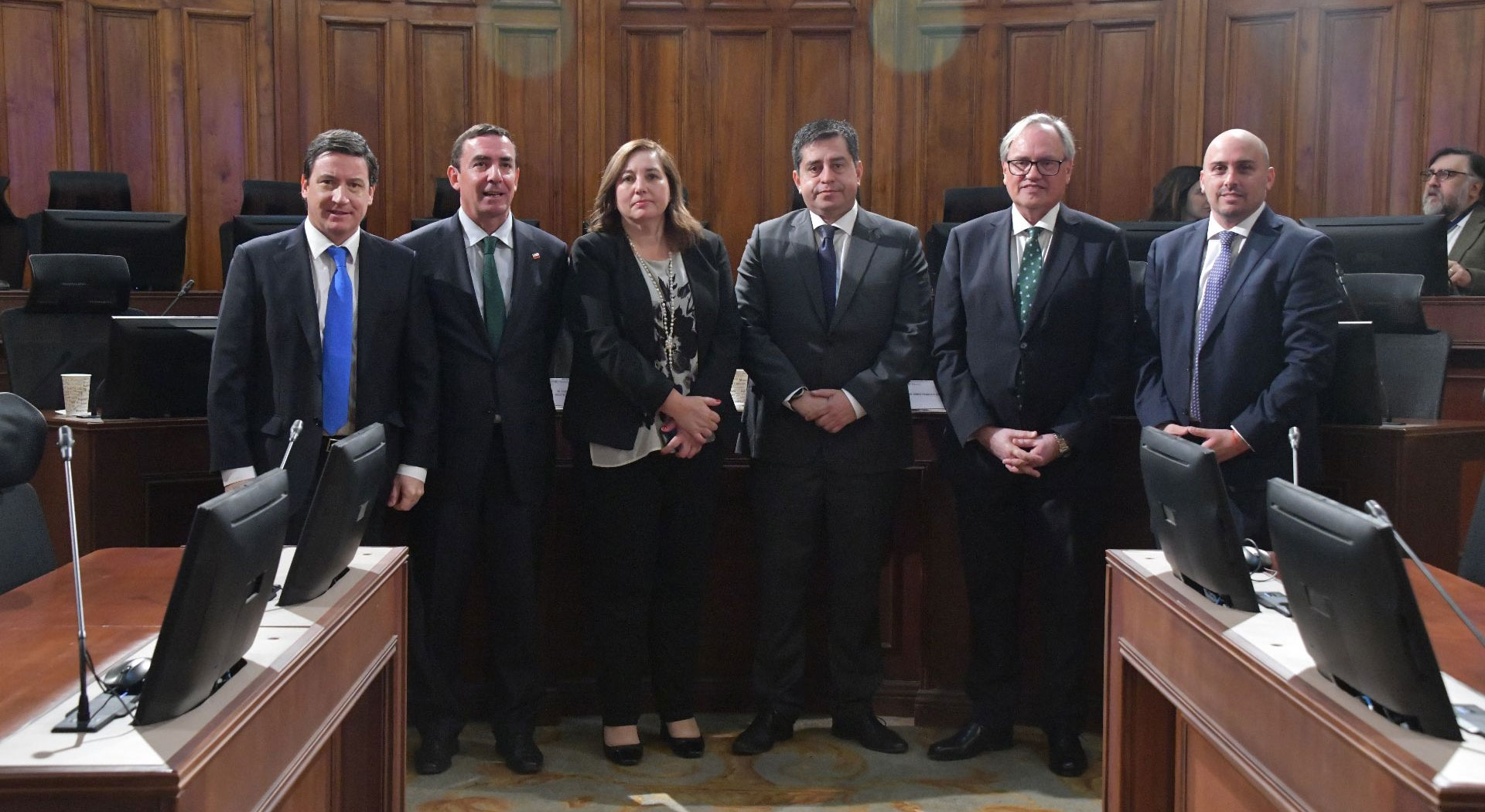 Comisión de Constitución del Senado aprueba por unanimidad postulación ...